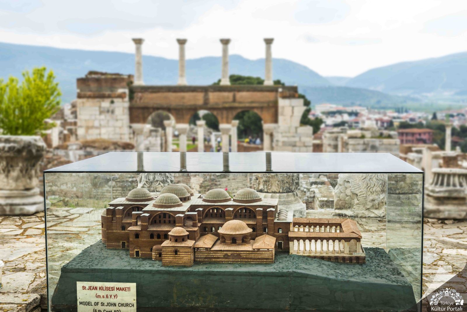 Tanıtma Genel Müdürlüğü Arşivi, Murat Öcal