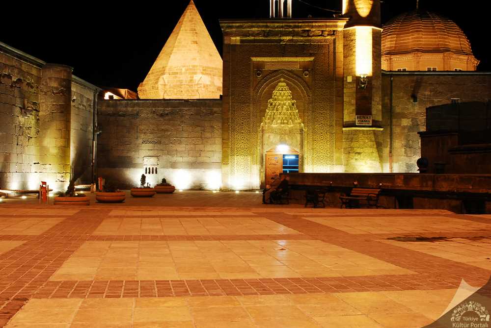 Hunat Hatun Cami - Kültür Portalı - Medya Kütüphanesi