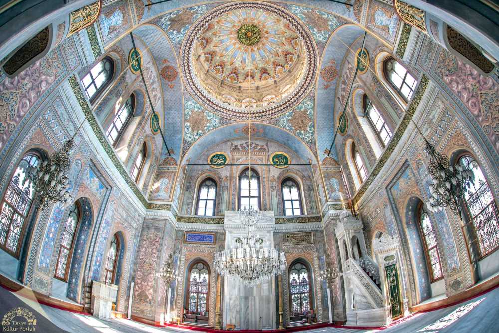 Pertevniyal Valide Sultan Camii - Kültür Portalı - Medya Kütüphanesi