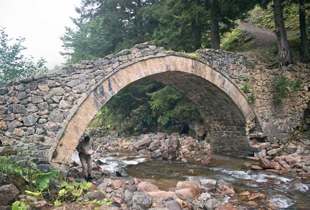 santa harabeleri görsel sahibi suat yalçın