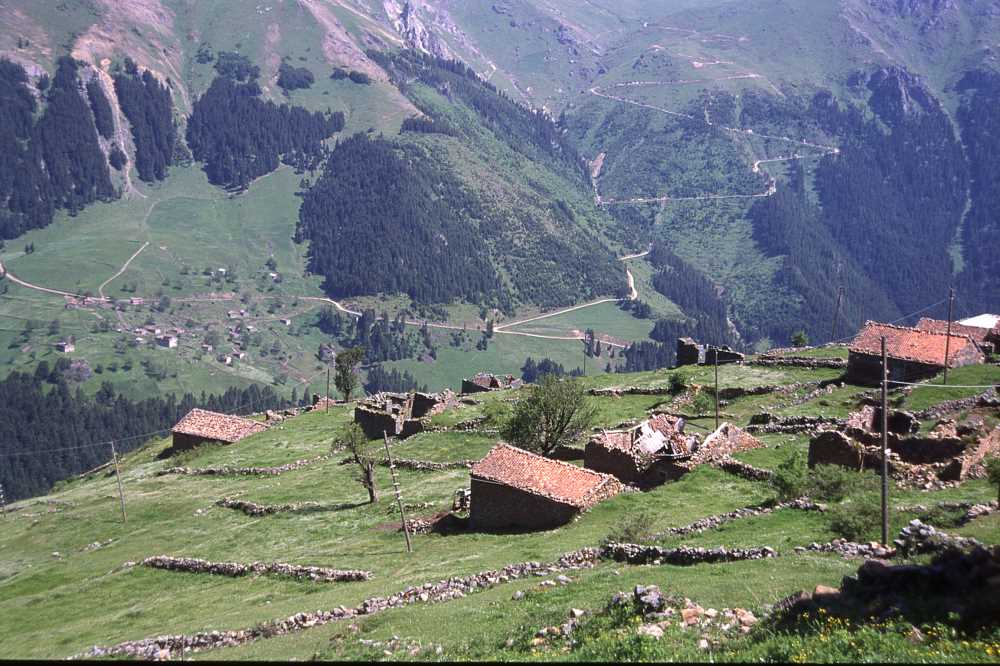 santa harabeleri görsel sahibi suat yalçın