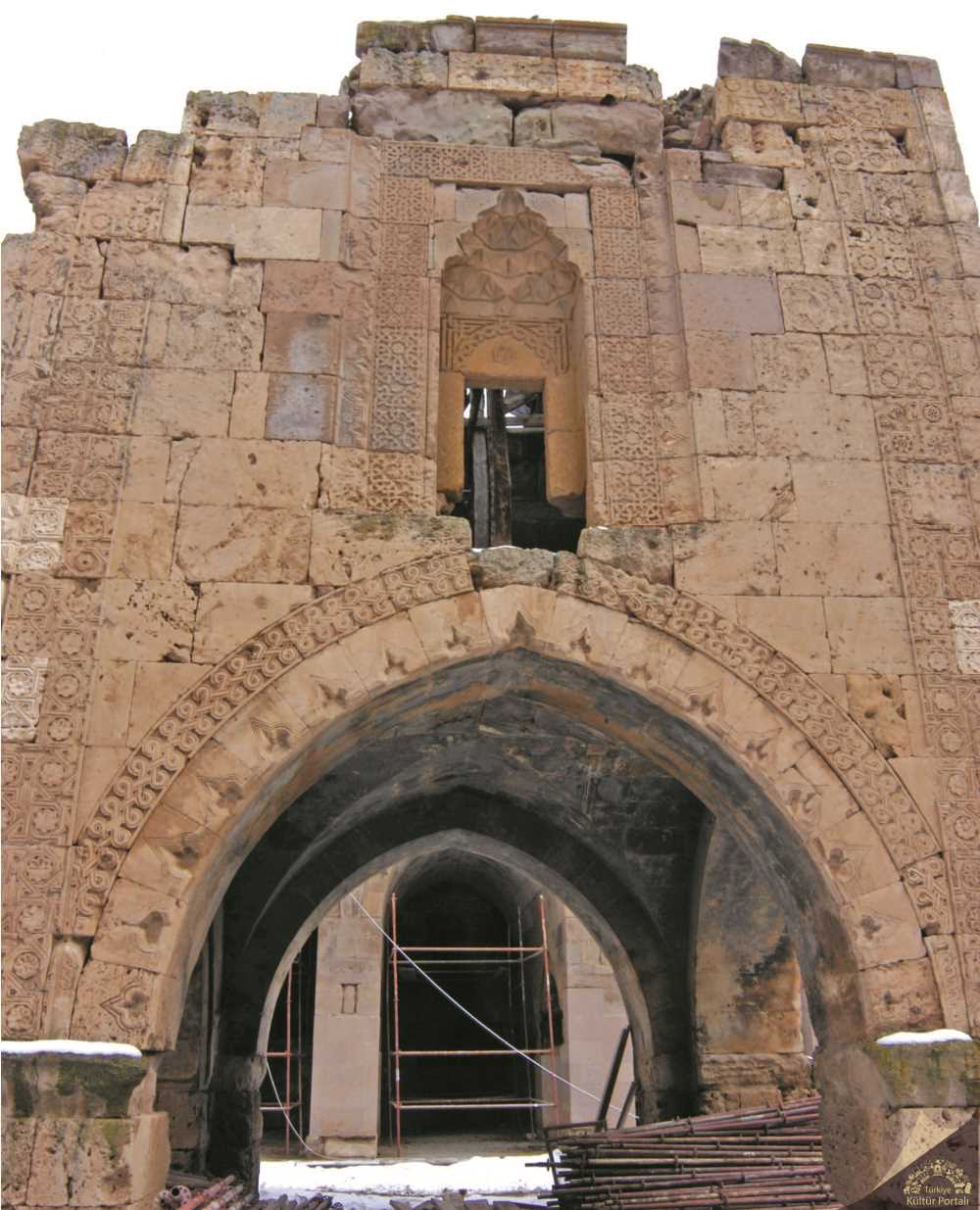 tuzhisar sultan hanı görsel sahibi celil arslan nihat karakaya