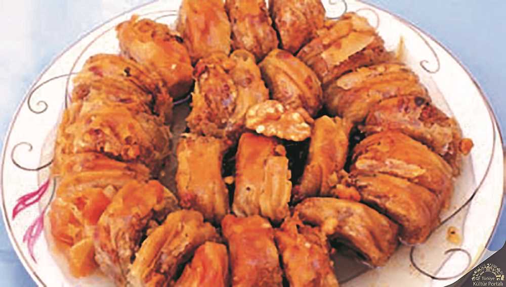 tırtıl baklava görsel sahibi amasya valiliği amasya mutfağı kitabı